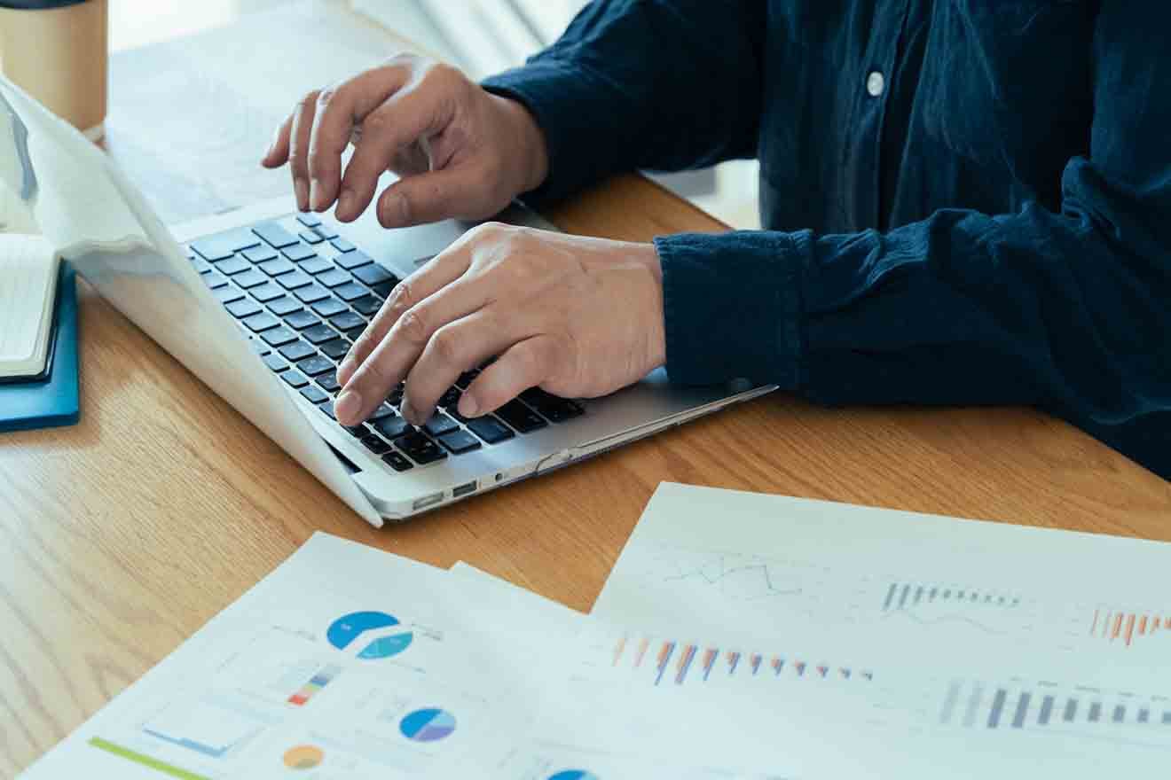 経営管理とは？ 目的や仕事内容、役立つシステムについて解説 | 経営者から担当者にまで役立つバックオフィス基礎知識 | クラウド会計ソフト freee